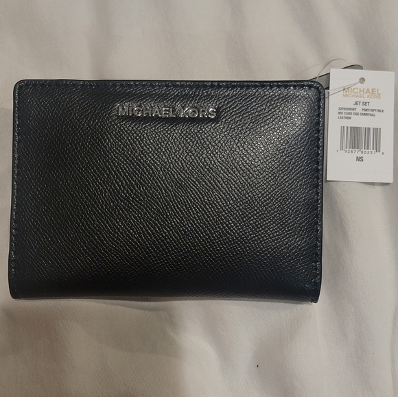 MICHAEL Michael Kors | Bags | Michael Kors Jet Set Medium Black Wallet ...